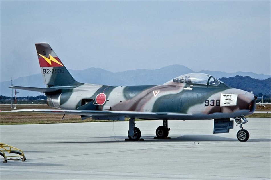 Asian Defence News: Japan Air Self Defense Force F-86 Sabre fleet of ...
