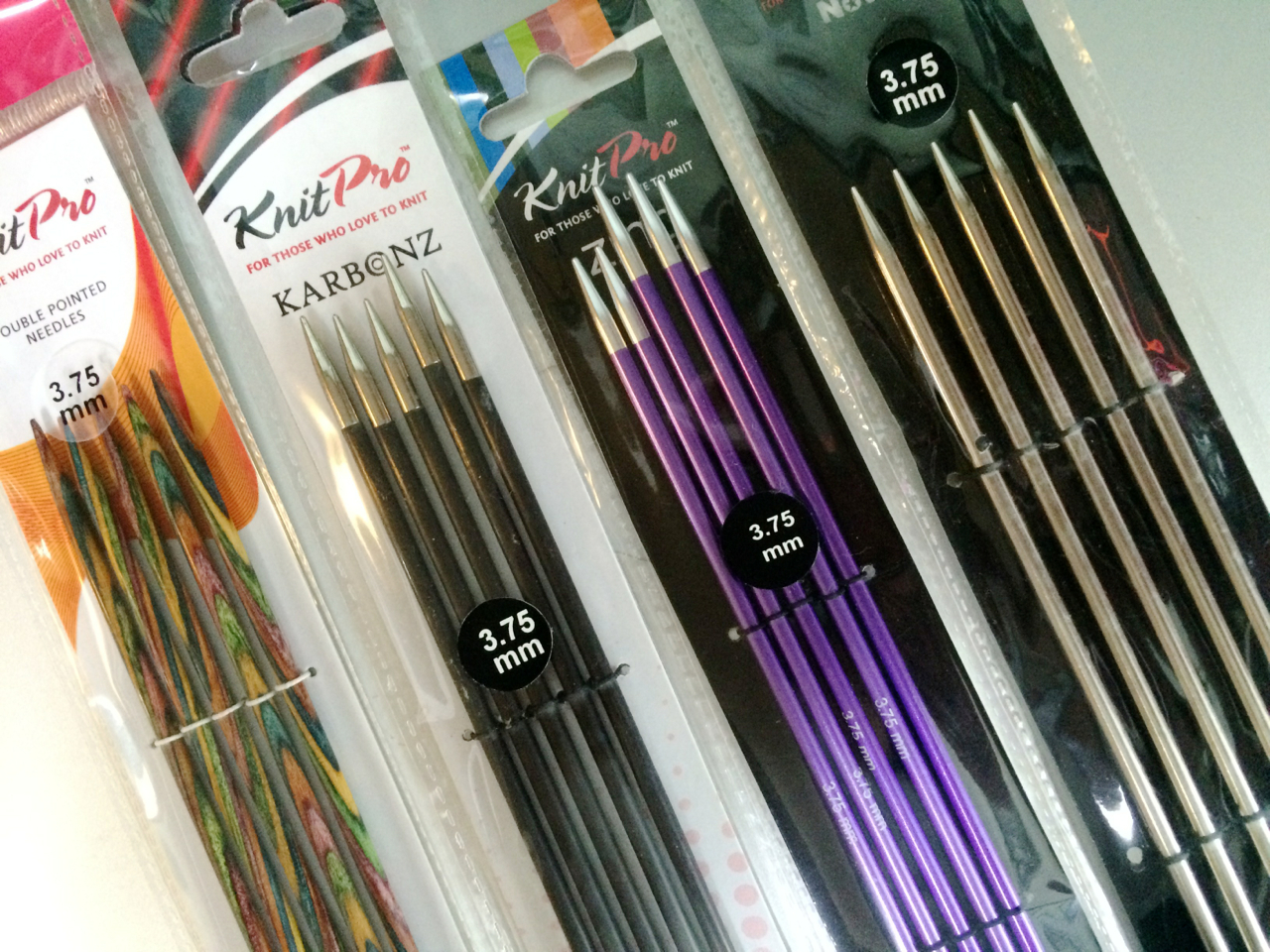 Stitchin' Bints: The new KnitPro Zings have arrived - first impressions