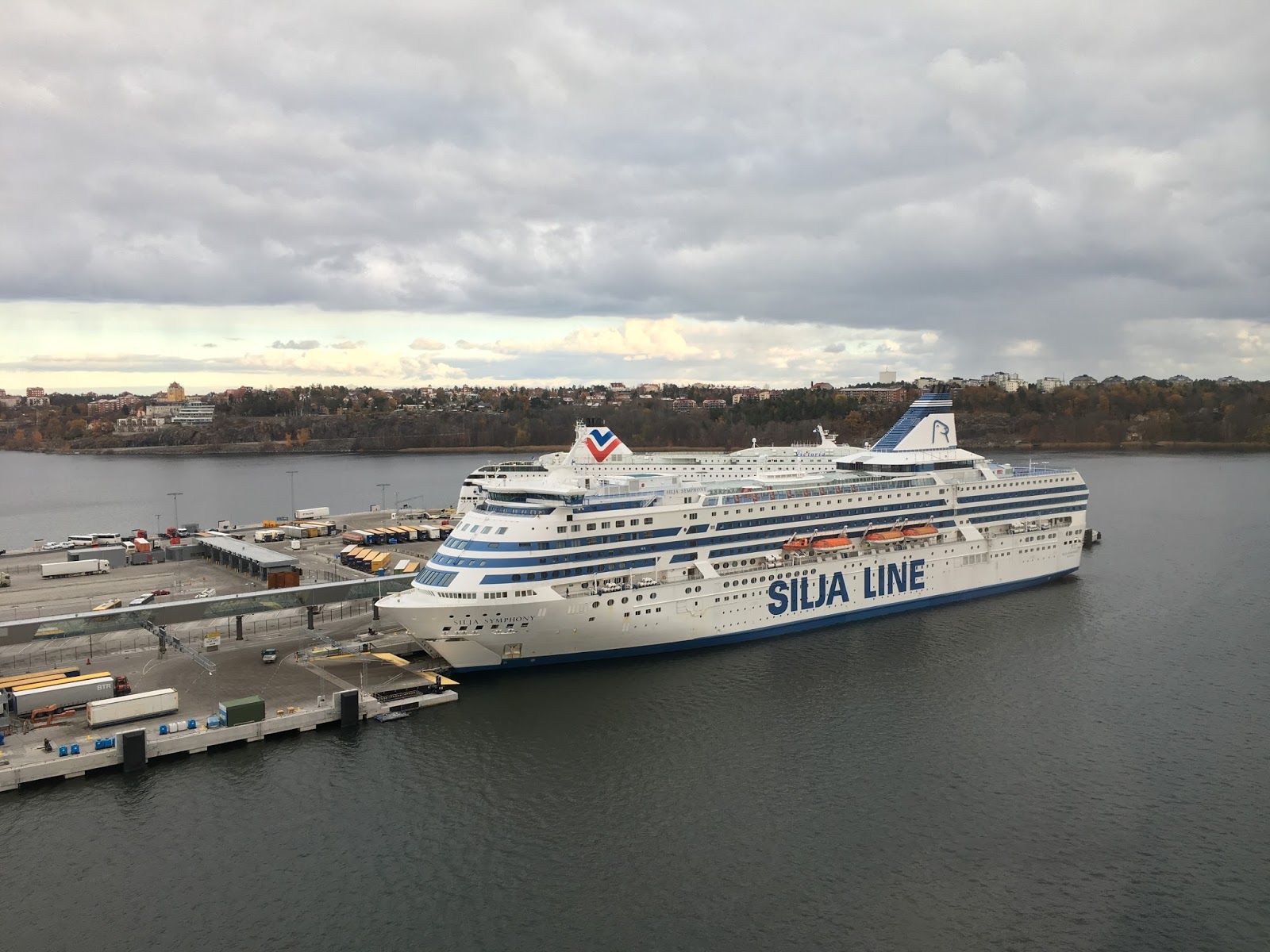 Laivafanittajat: Tukholman risteily Silja Symphonylla 4-6.11