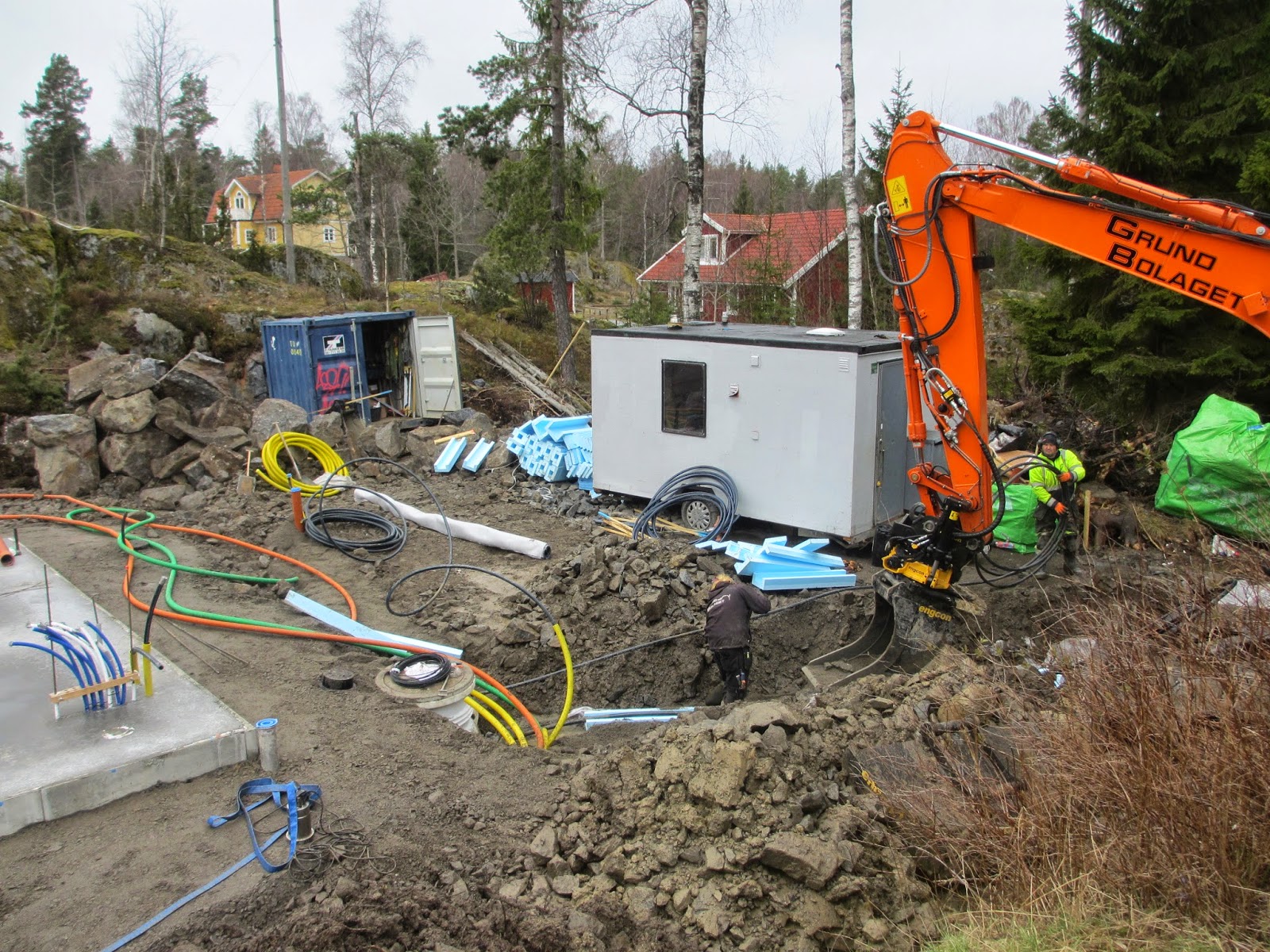 Hus MM: Installation av LPS-tank (avlopp)