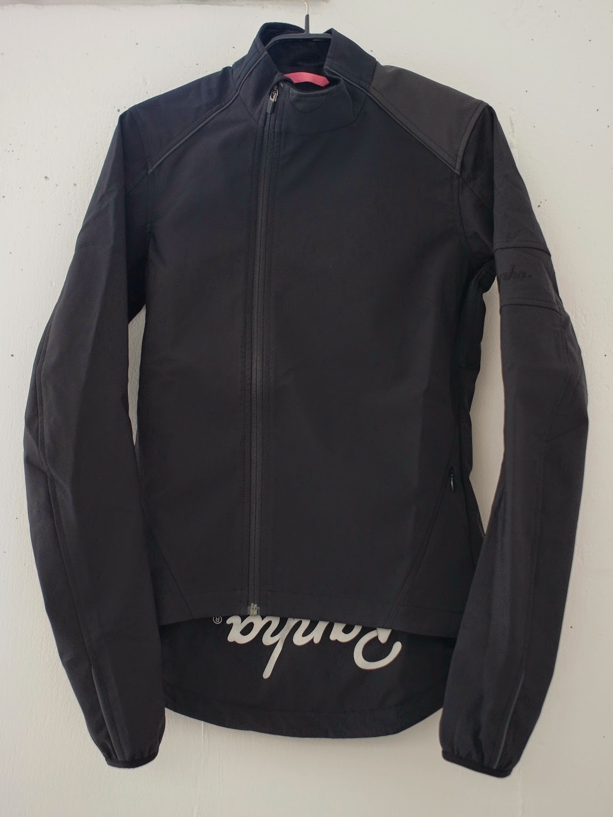 北海道ロードバイクサイクリングBLOG: ついに初雪!!【Rapha 2014A/W】Women's Classic Softshell ...