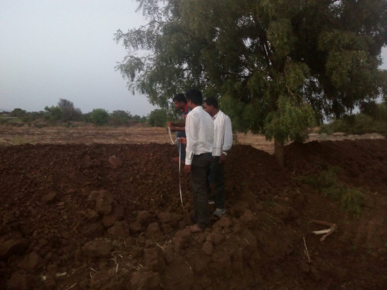 compartment bunding at.ashti tal dist.beed