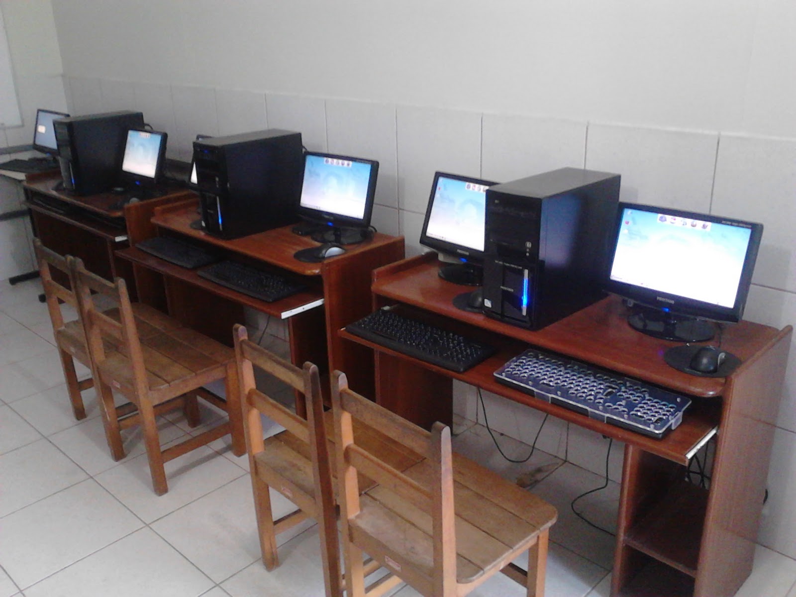 E.M.E.I.F DIRCÉLIA KOURY PALMEIRA: CASULO-SALA DE INFORMATICA DA ESCOLA ...