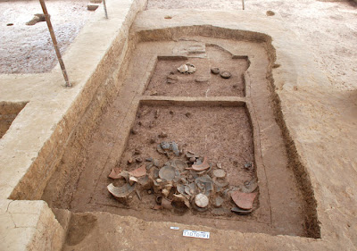 MONGOLS CHINA AND THE SILK ROAD : Mound Tomb of the Yue State Elite ...