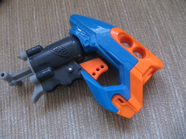 UK Nerf: 2013 Dart Tag Stinger - Review
