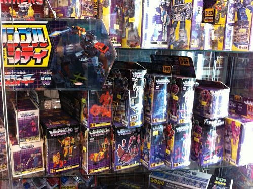Heroic Decepticon: Heroic's Osaka Transformers toy shopping guide