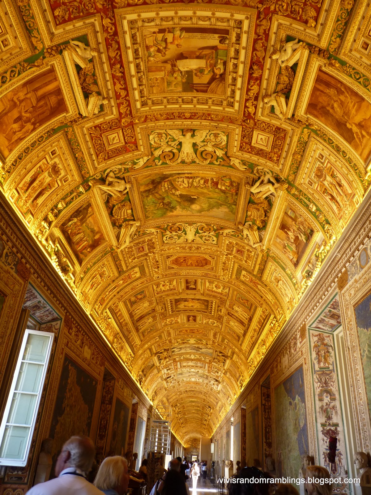 Vivi's Random Ramblings: A trip to the Holy See (Vatican City)