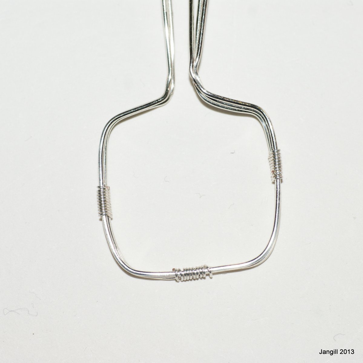 Jan Gill: Wire Wrapped Tile pendant