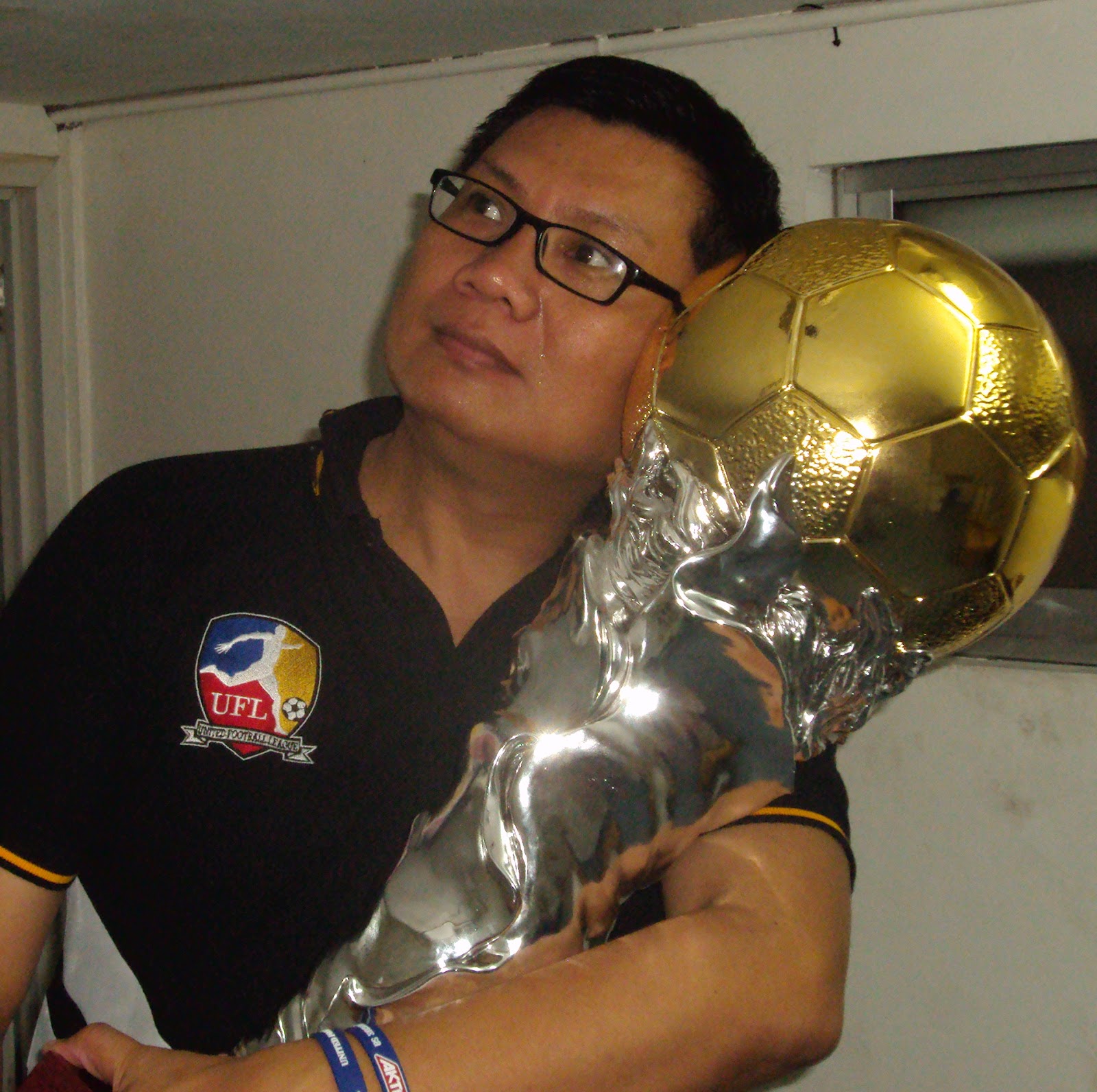 Bleachers Brew: Me & the Larry O'Brien, World Series, UFL & UAAP trophies