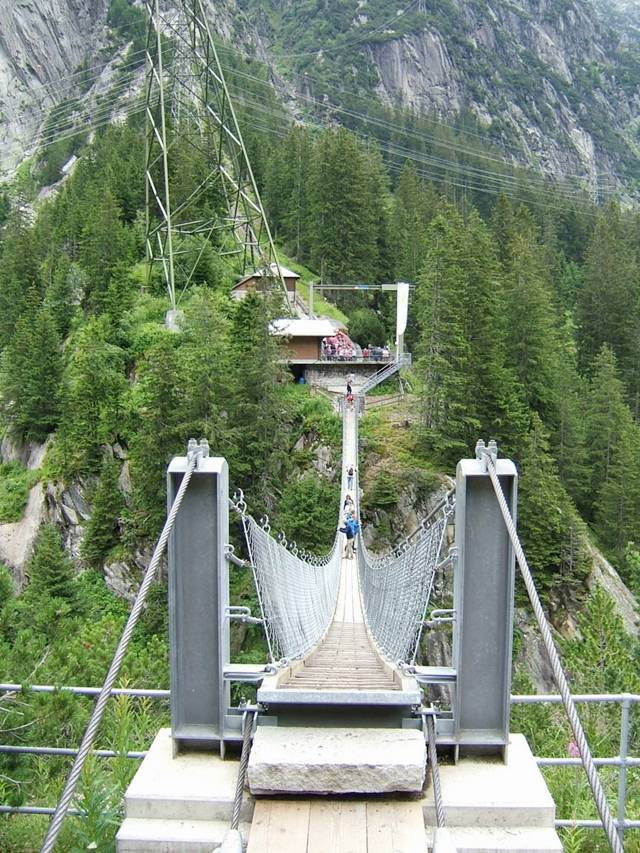 PAVAN MICKEY: Amazing Gelmer Funicular & Handeck Bridge in Switzerland