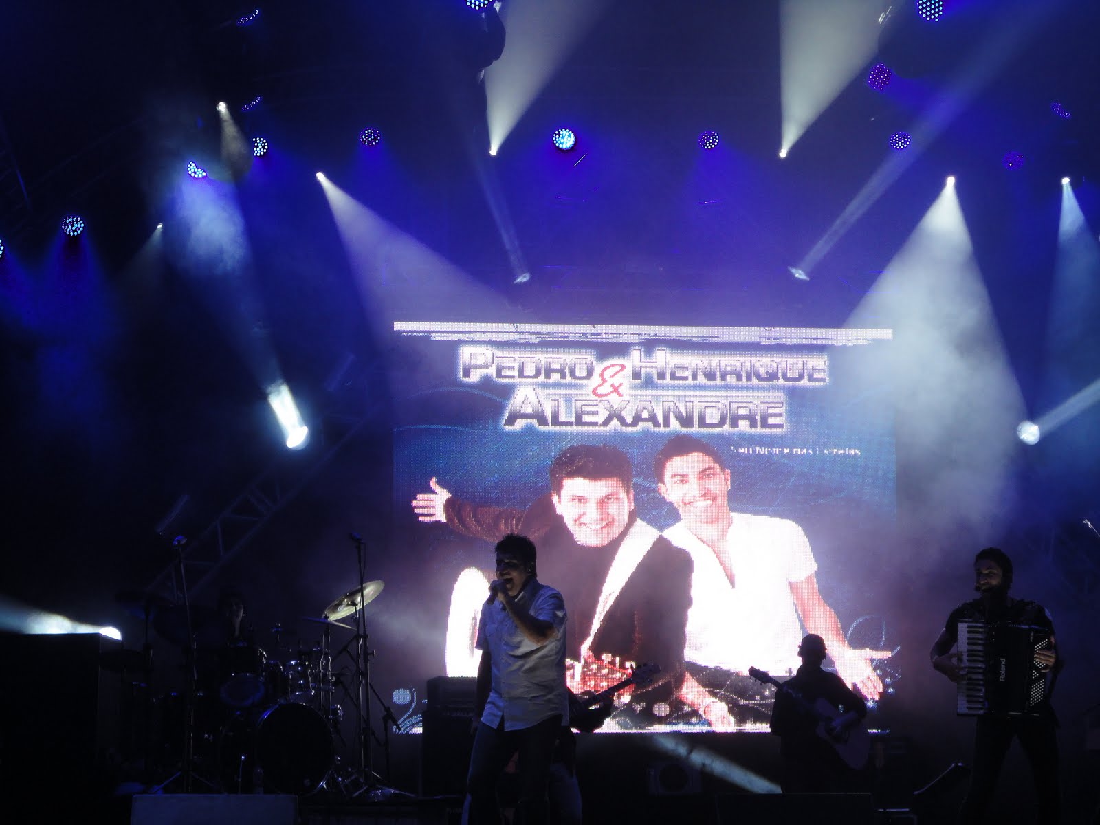 PEDRO HENRIQUE & ALEXANDRE