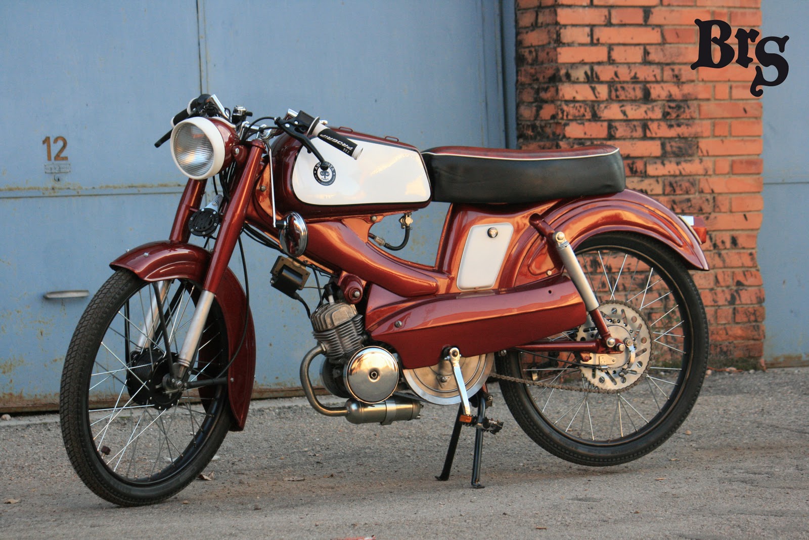 BURNING ROAD STORE. Rock & Biker Shop Zaragoza.: MOBYLETTE SP50 1965 3ª ...