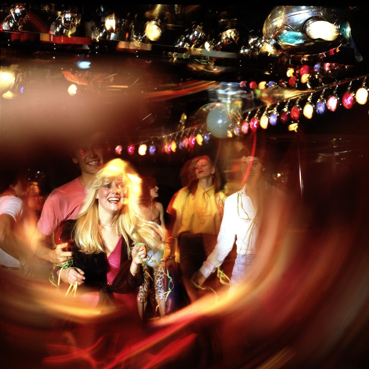 The Dawn of Disco: 13 Interesting Pictures Show Disco's Scenes From the ...