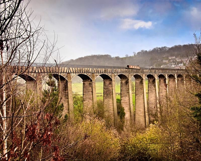The Pontcysyllte Aqueduct | The Longest and Highest Aqueduct in Britain