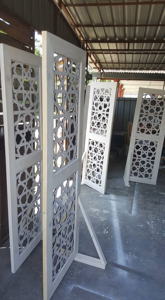 Kayu Warisan Malaysia: Penghadang lelaki dan perempuan di Surau