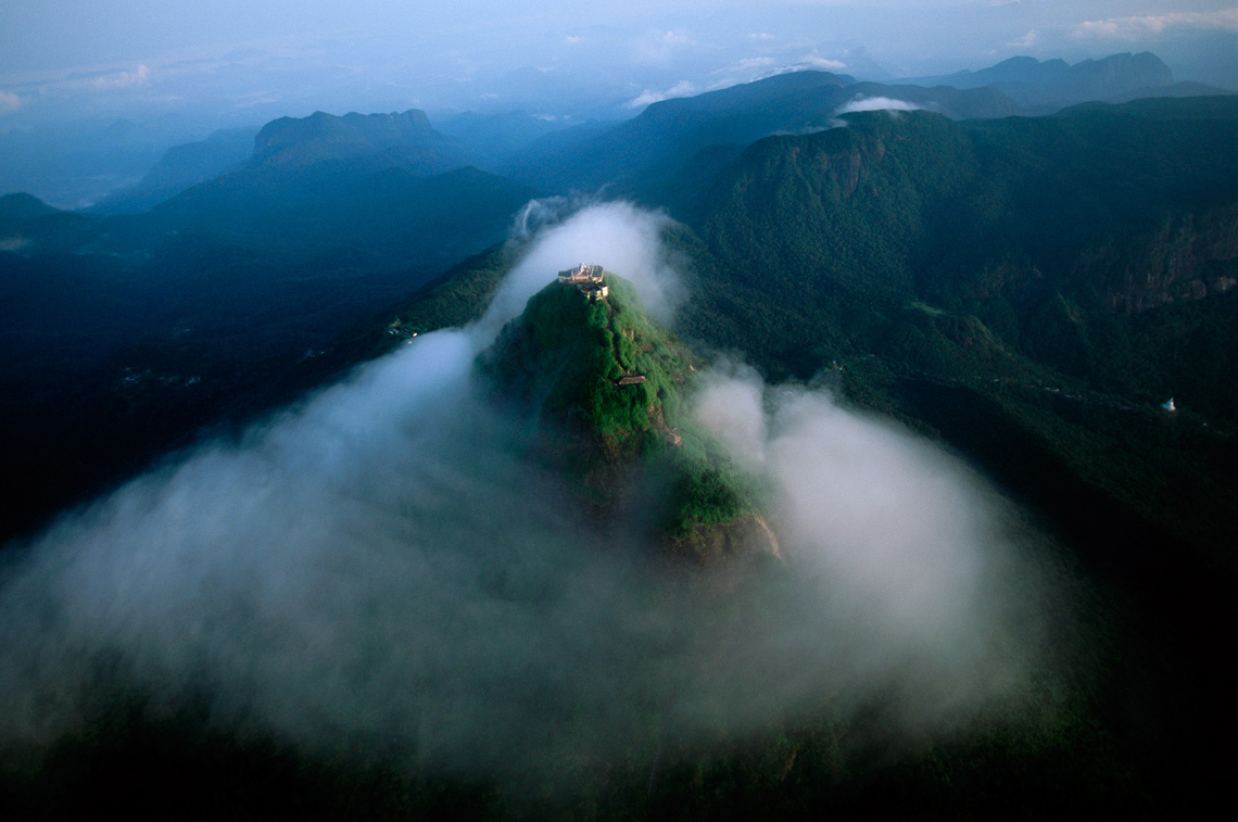 World Beautifull Places: Adam's Peak Sri Lanka Nice View