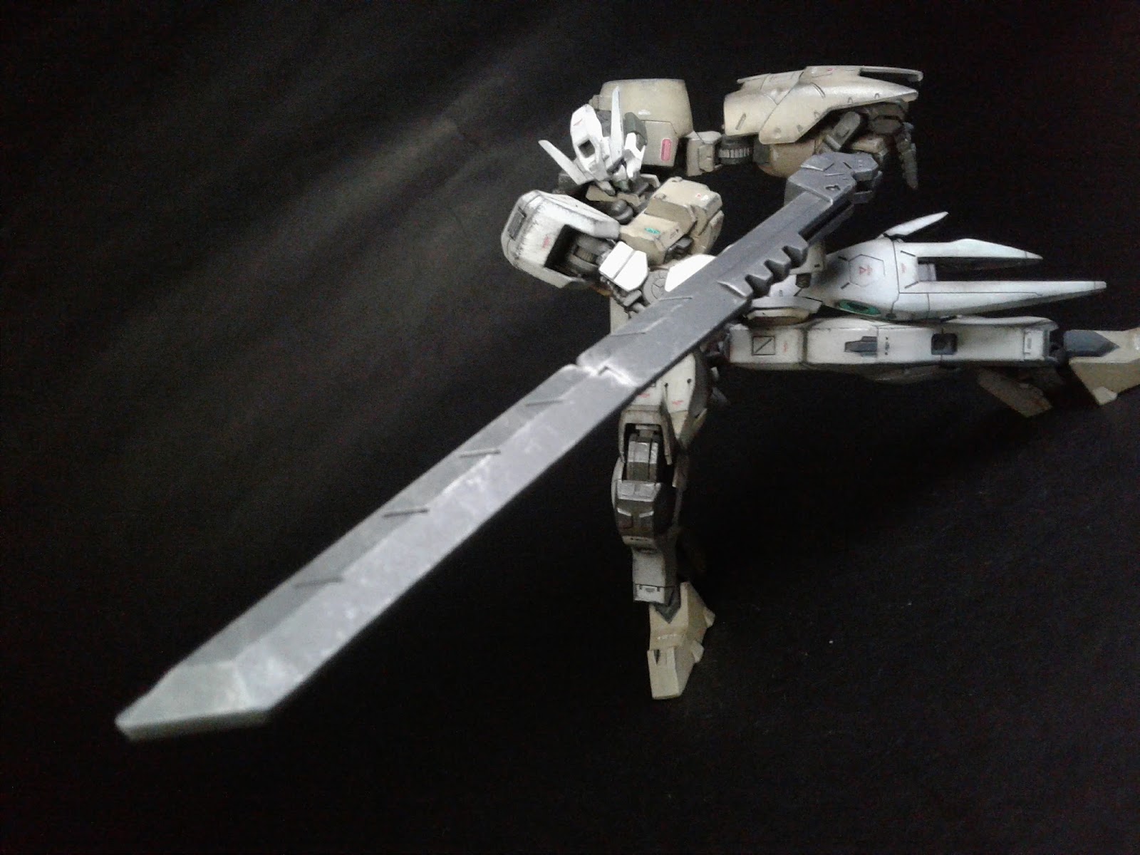 Painted Build: HG 1/144 ASW-G-29 Gundam Astaroth (Sand Custom)