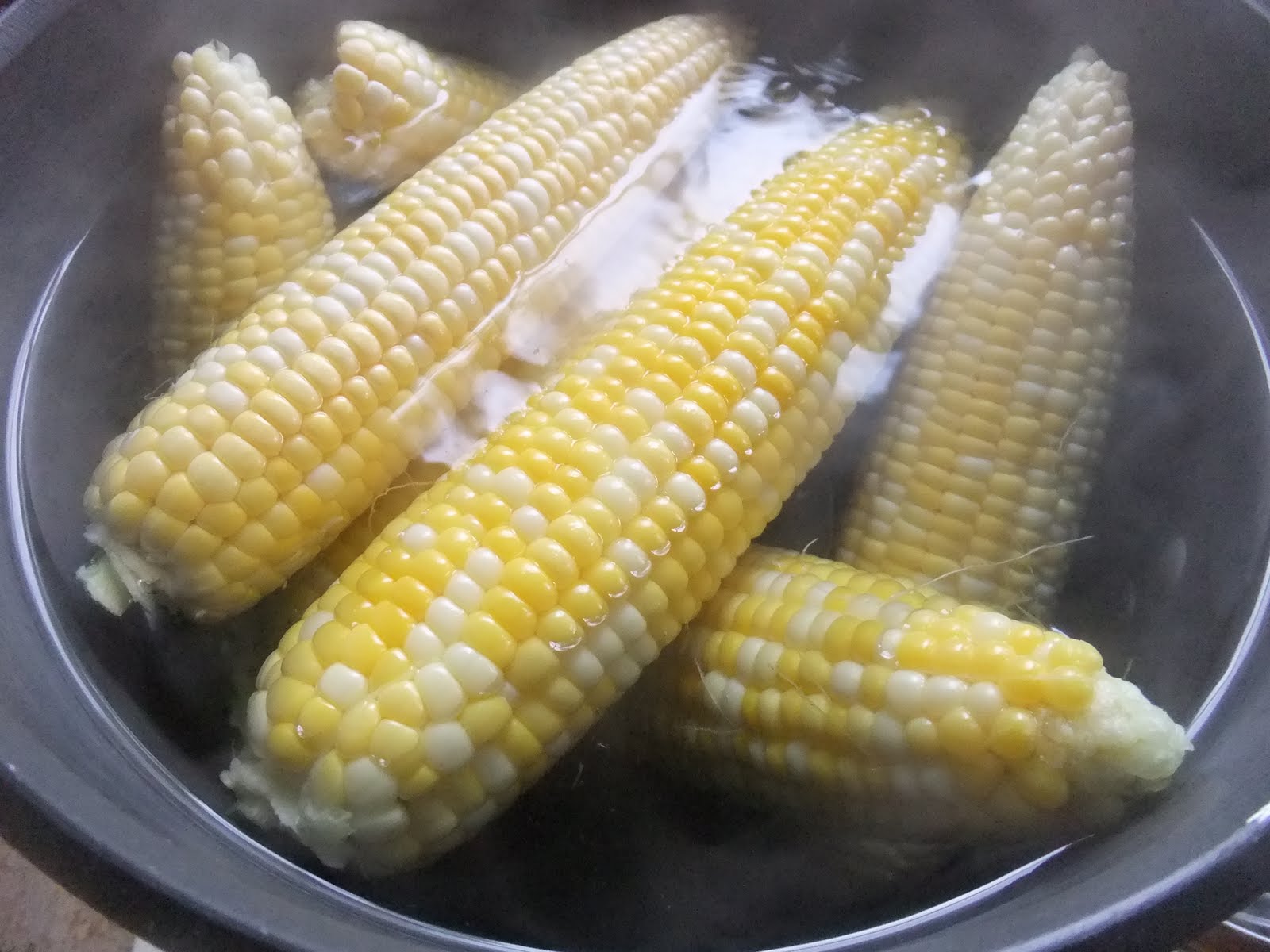 Emily's Kitchen: Grilled Cuban Corn