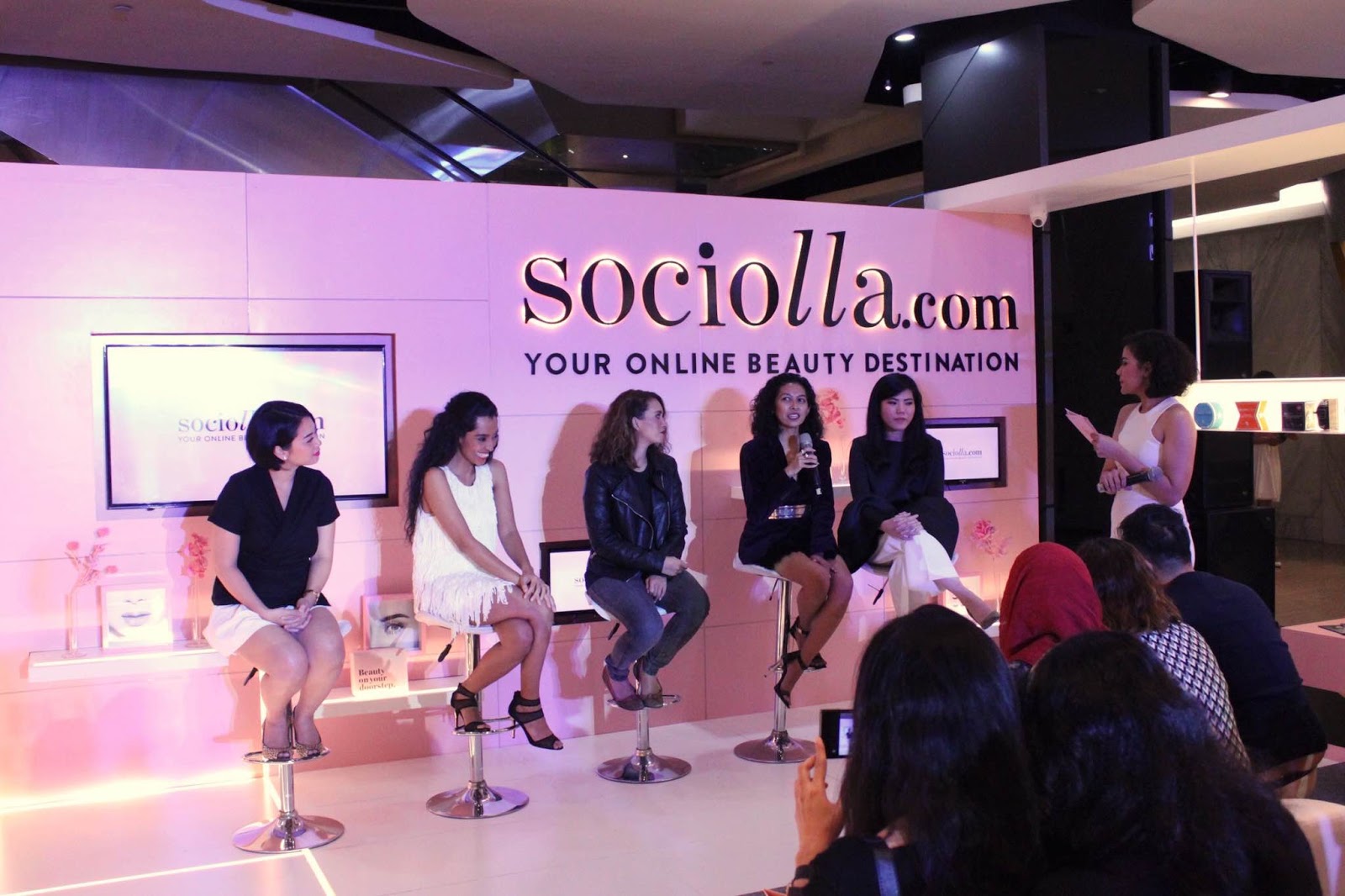Indonesian Beauty Blog by Naya & Fira: Sociolla Pop Up Store Grand ...
