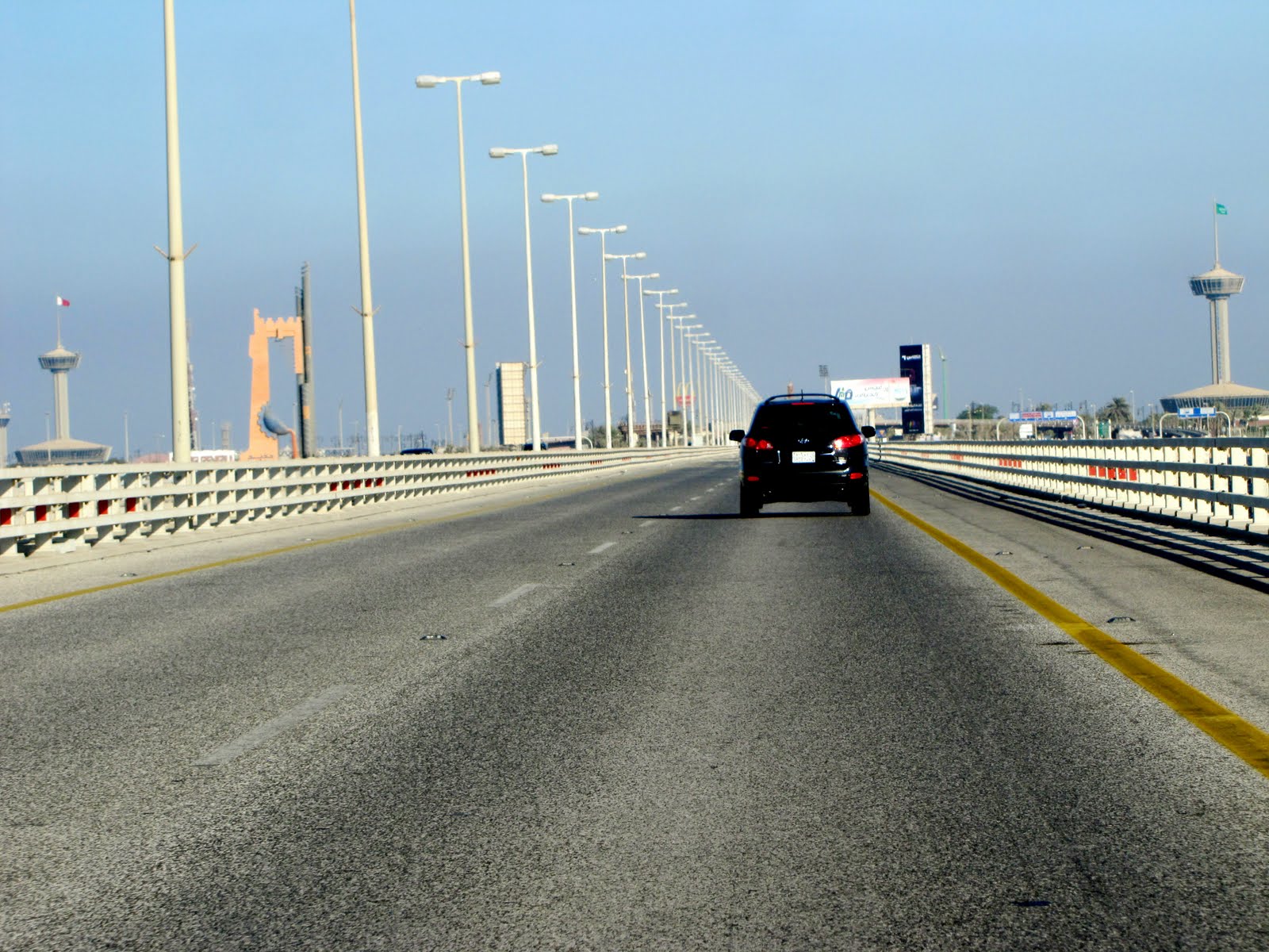 Architecture and Images: Causeway, Al Khobar, Saudi Arabia