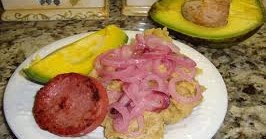La Comida Dominicana Tipica: Mangú Dominicano