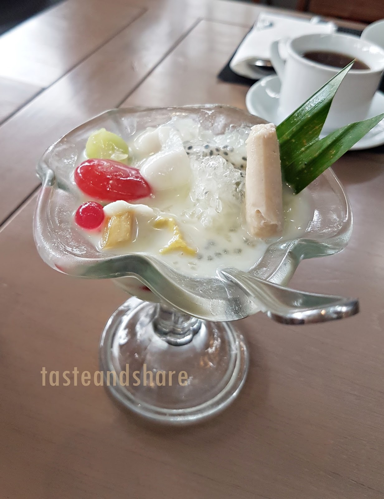 (REVIEW) Javanine Resto Malang | Food Craver