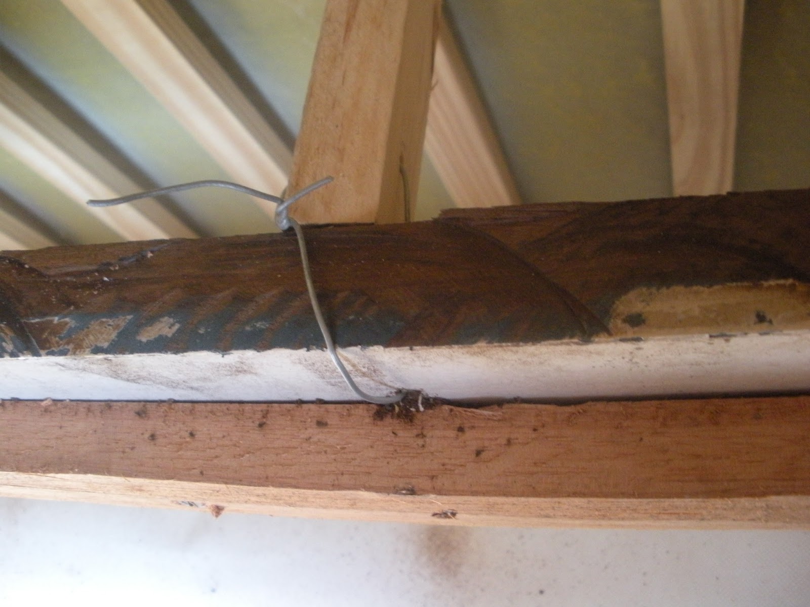 Refazendo Minha Casa: Consertando a Base da Cama (a cama quebrou)