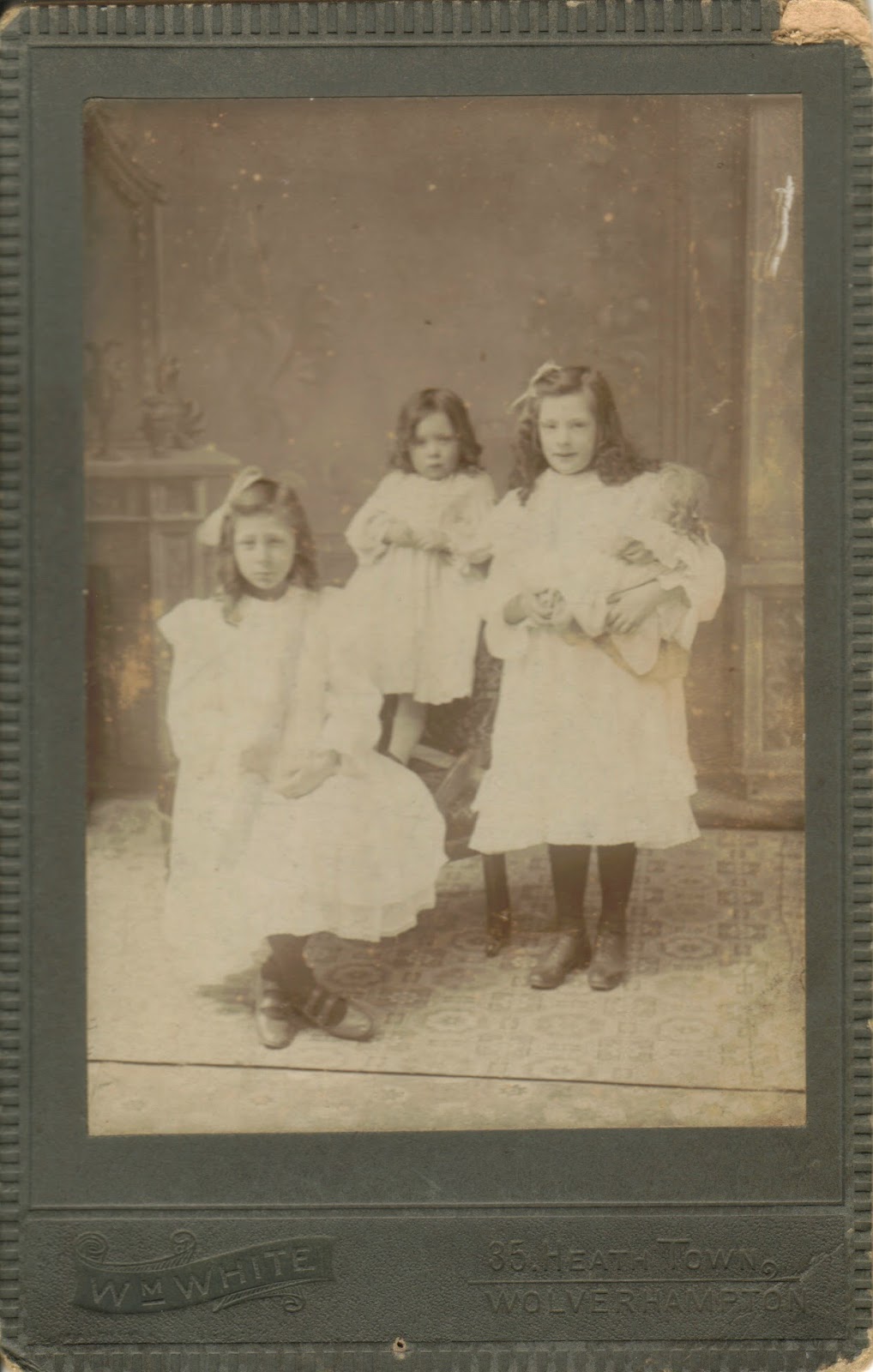 Family History Secrets: Surplus Women - the legacy of WW1