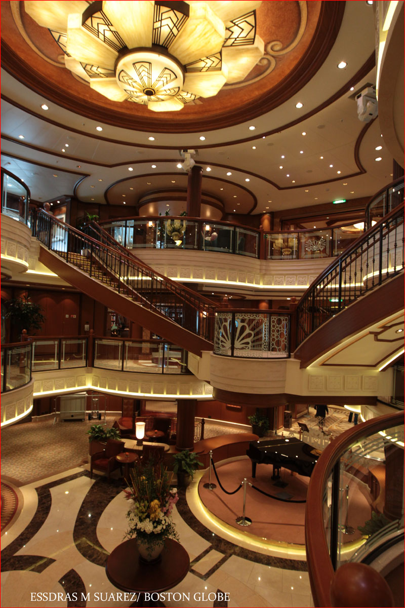 Essdras M Suarez - Photographer - Blog: Queen Elizabeth Boston Maiden ...