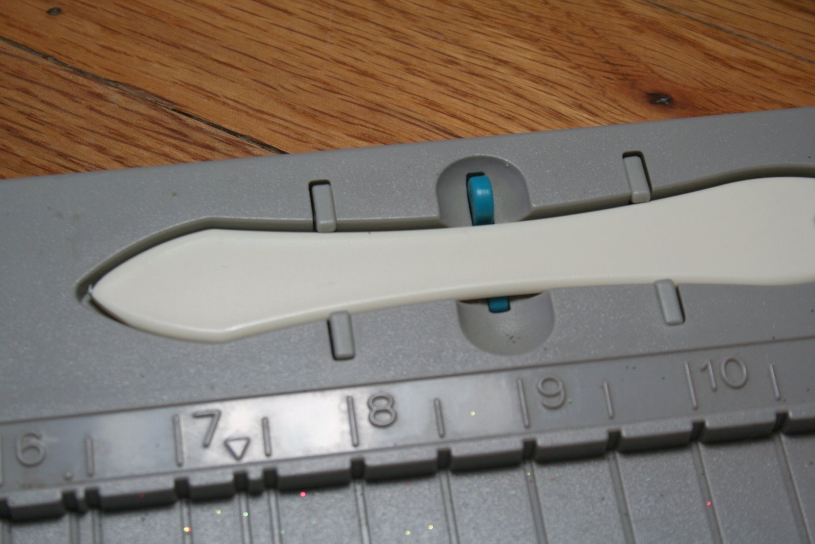 Molly Lee Cards: Scor-Pal vs. Martha Stewart Stewart Scoring Board