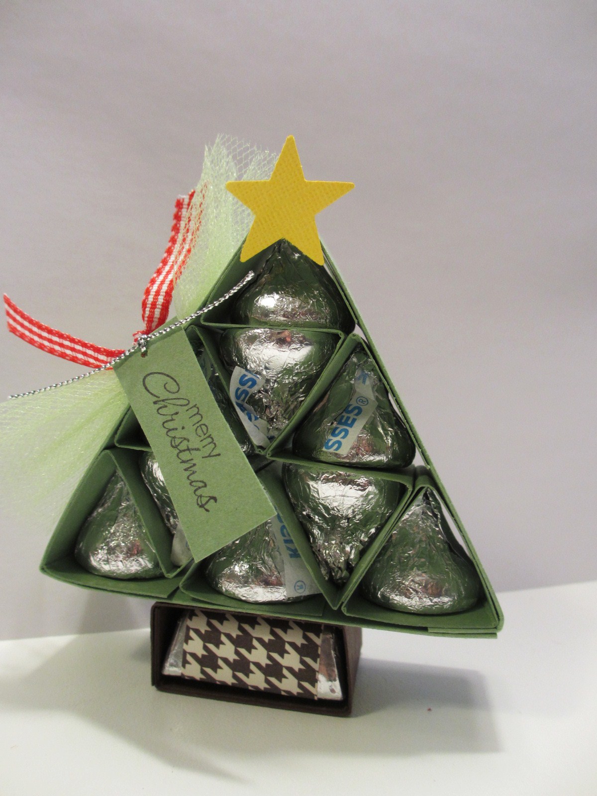 Sincerely, Babette: Kissmas Tree