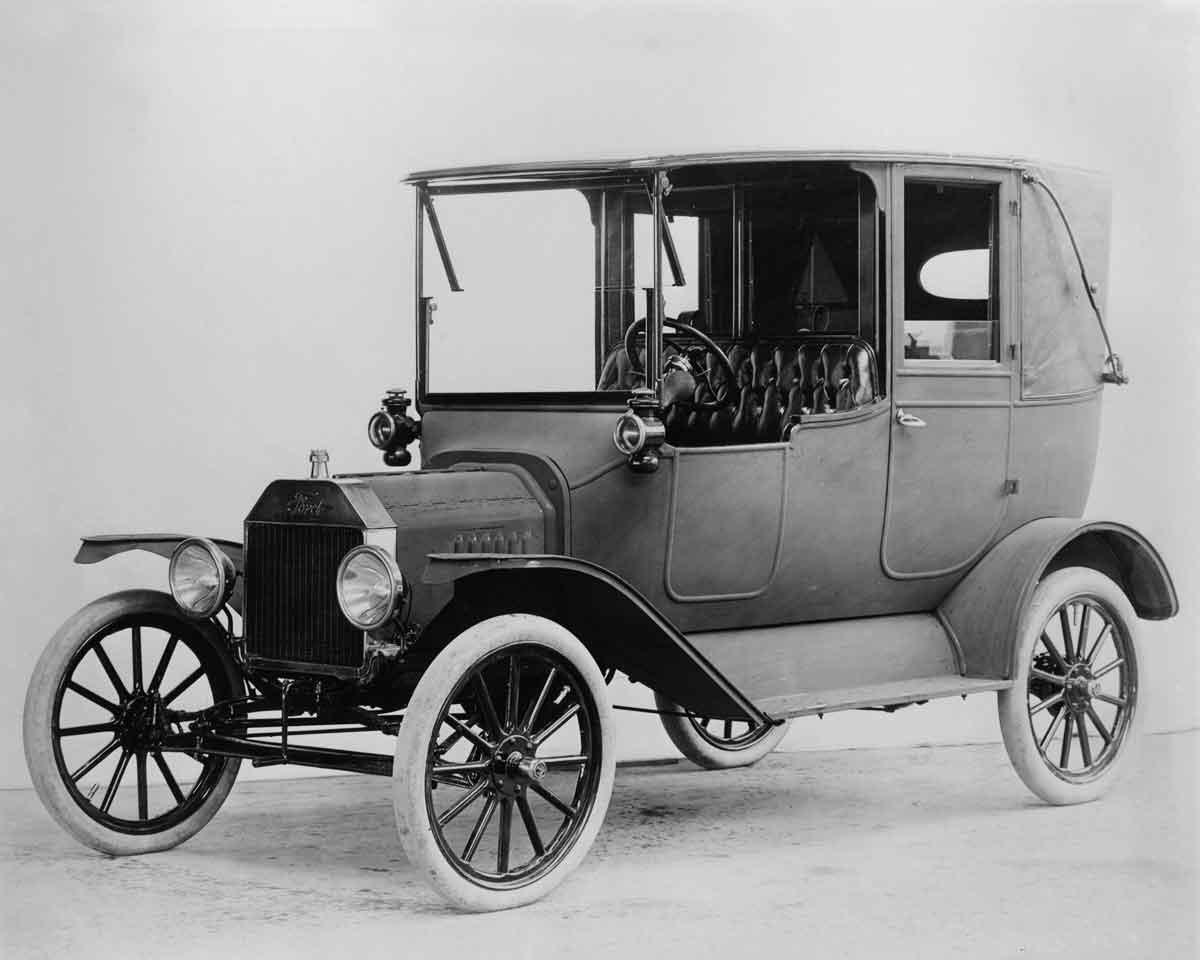 Just A Car Guy: Ford model T town car and model T landaulet
