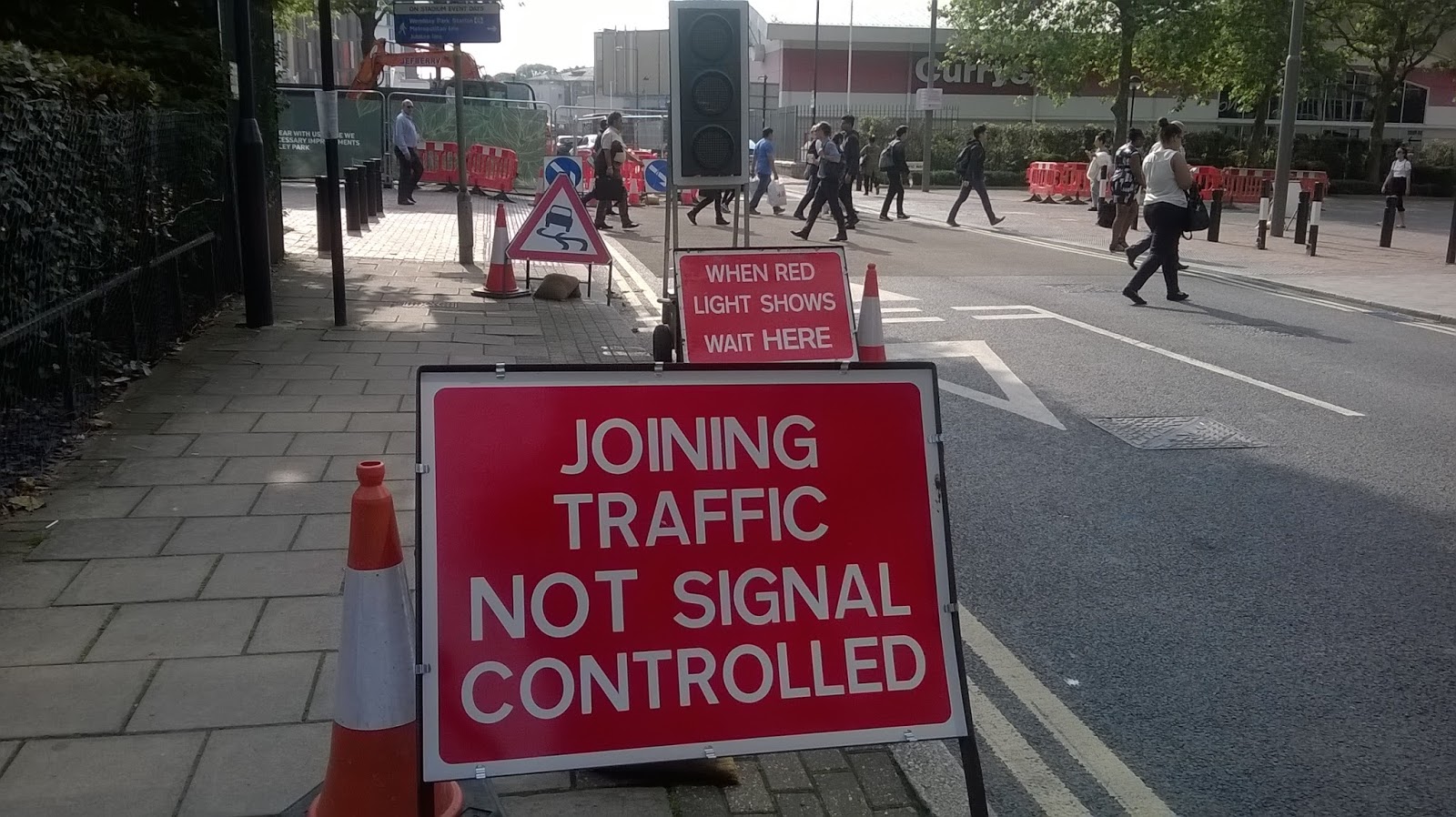 WEMBLEY MATTERS: Warning notices installed at Fulton Road/Olympic Way ...