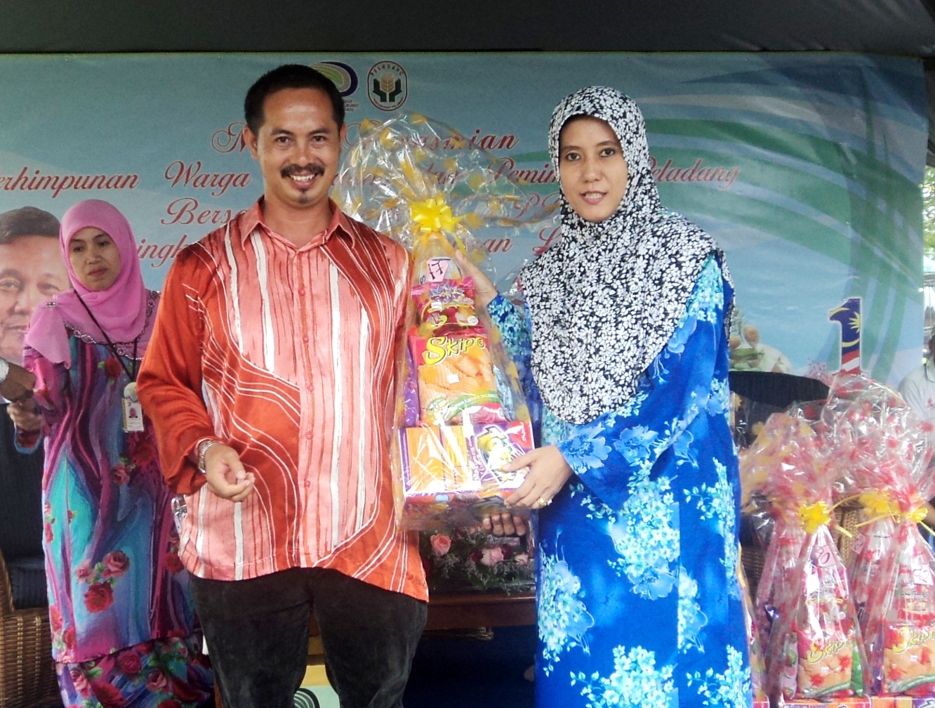 Selamat Datang Ke Blog Norgadis Labuan: Perhimpunan Warga & Pemimpin ...