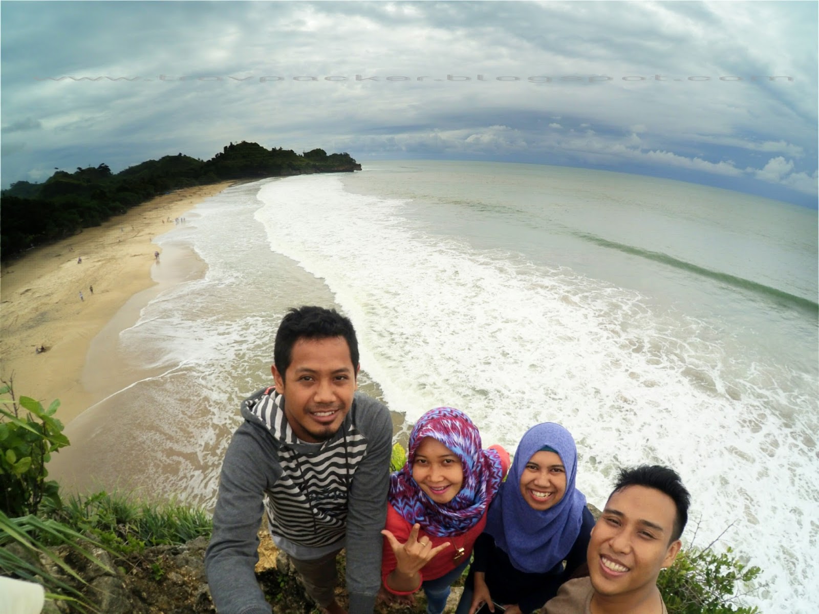 Pesona Wisata Pantai di Malang, Pantai Ngantep dan Pantai Perahu Pecah ...