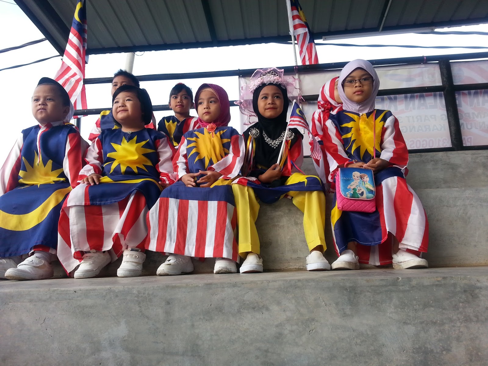 Katak Pisang: Baling belakang....😊