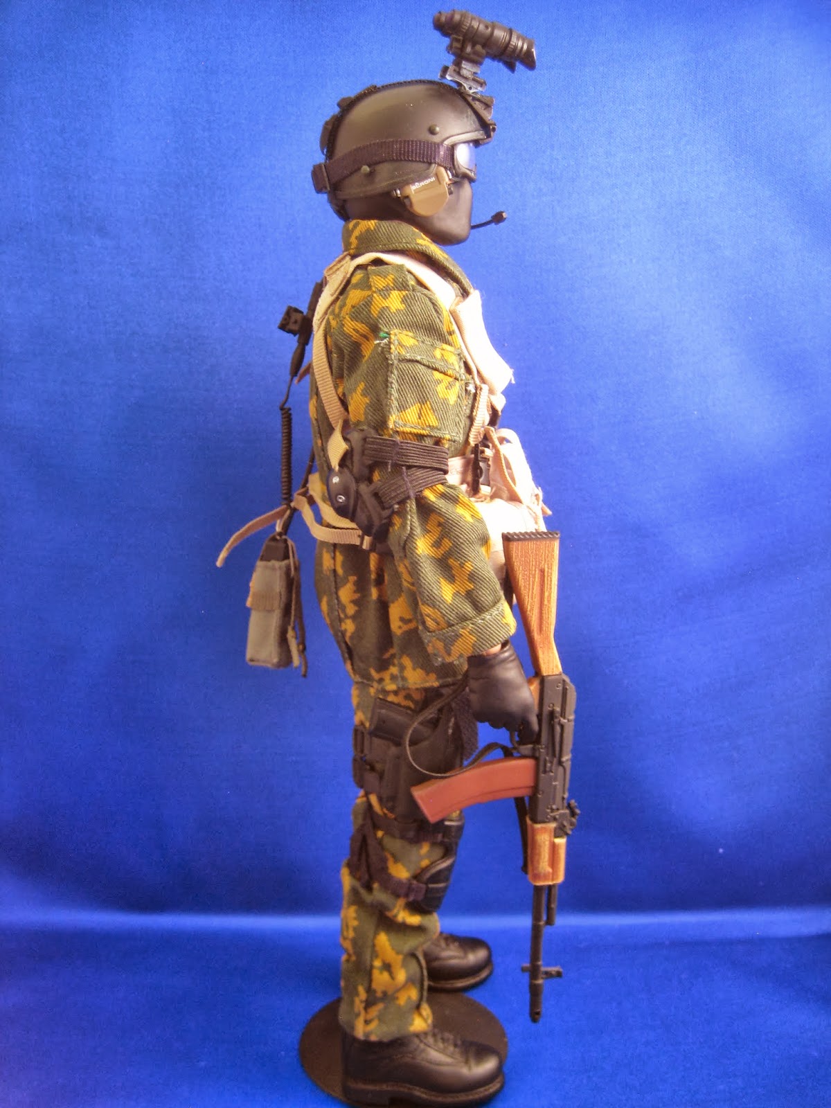 MY LOVE 4 TOYS: CALL OF DUTY MODERN WARFARE Russian Spetsnaz - kitbash