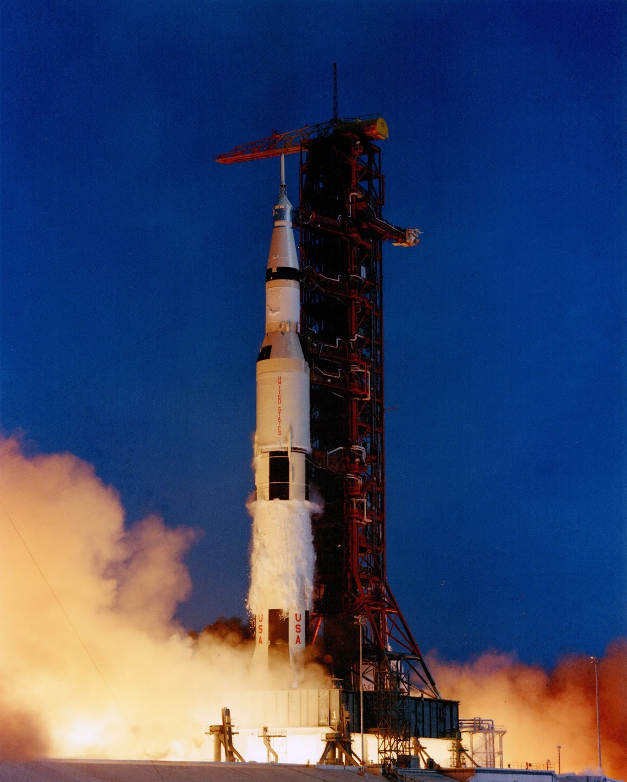 Apollo 11 Timeline: 1969/07/16 9:32 FL (15:32 IT): DECOLLO!