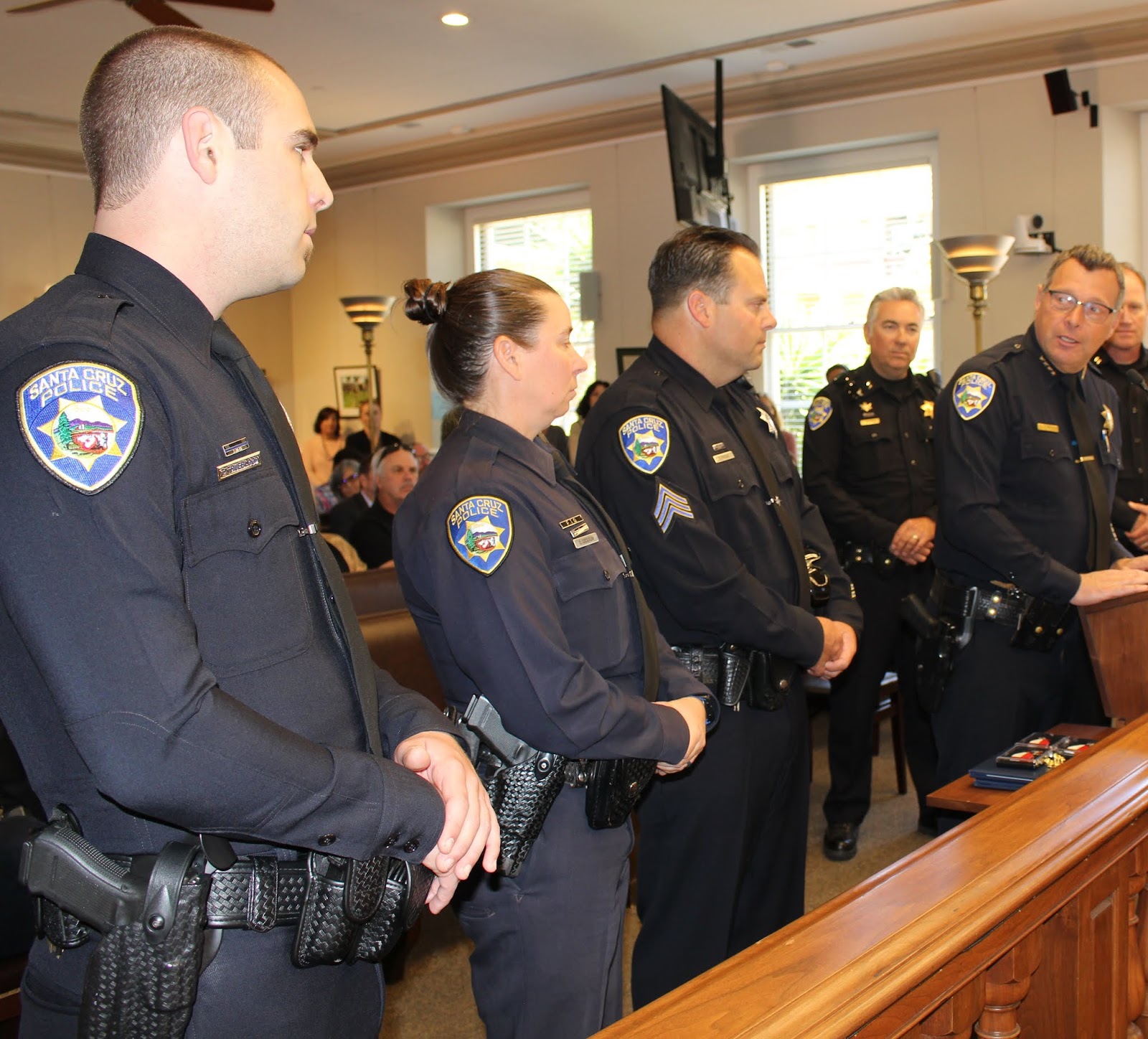 Santa Cruz Police: Santa Cruz Police Officers Honored With Life Saving ...