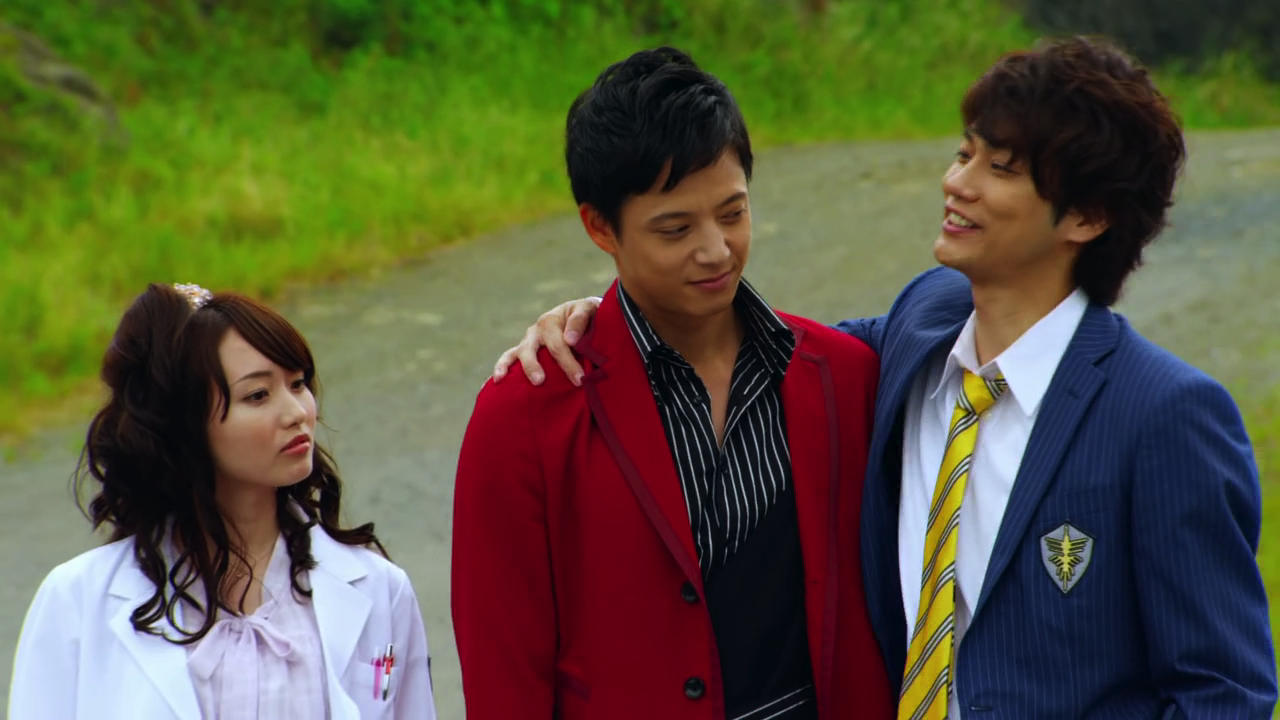 My Shiny Toy Robots: Movie REVIEW: Space Sheriff Sharivan: Next Generation