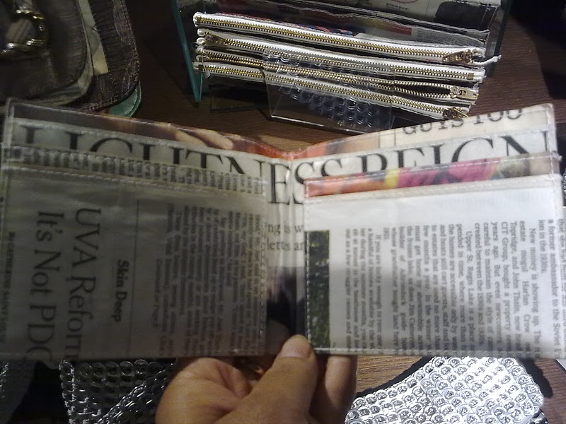 Kuweight 64: ECO FRIENDLY BAGS AND WALLETS FROM RECYCLED NEWSPAPER