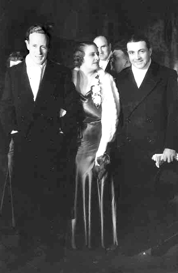 Leslie Howard: With Friends and Associates - Photos