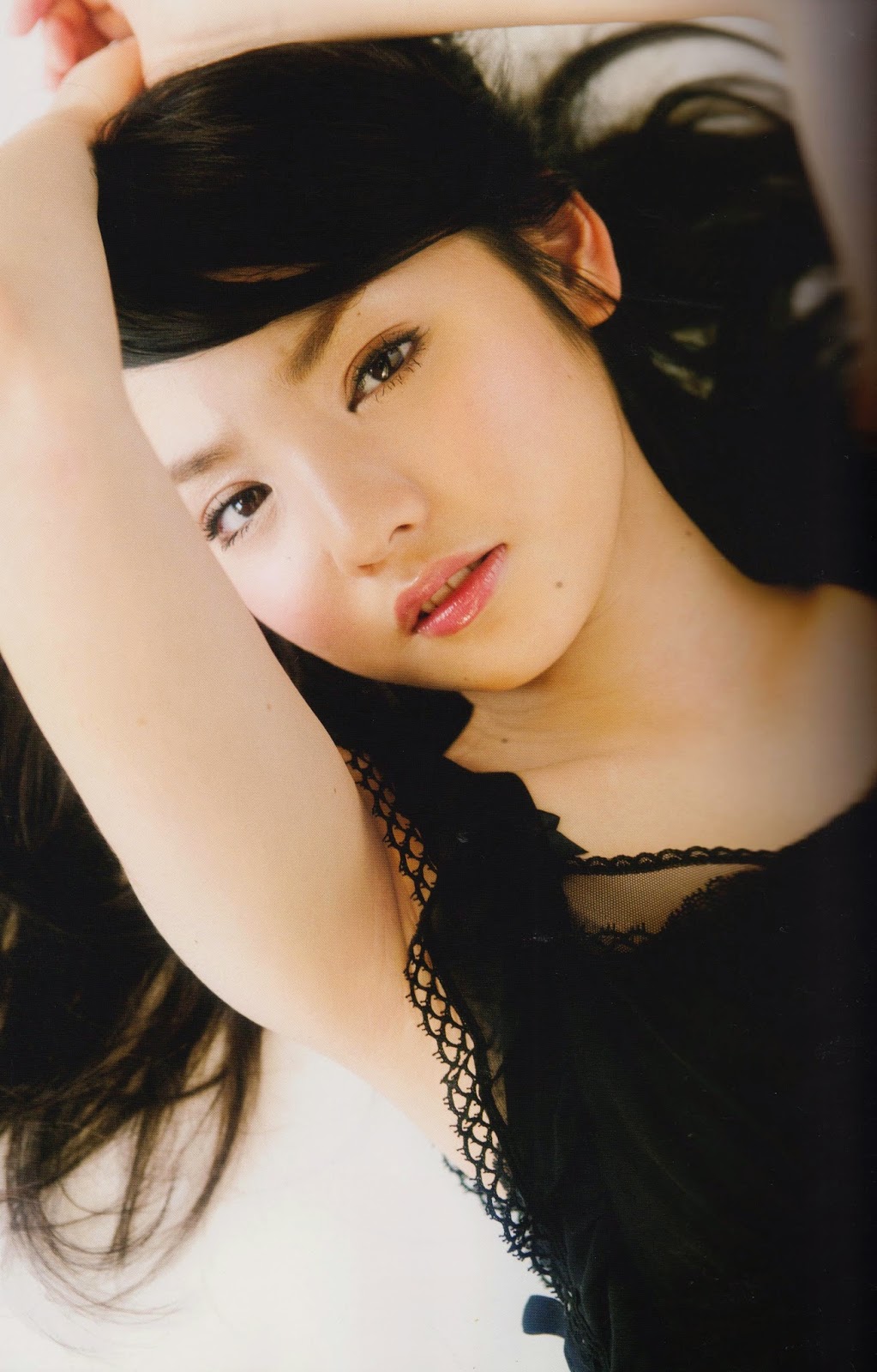 Nao Kanzaki And A Few Friends Sayumi Michishige La Photobook Scans 2