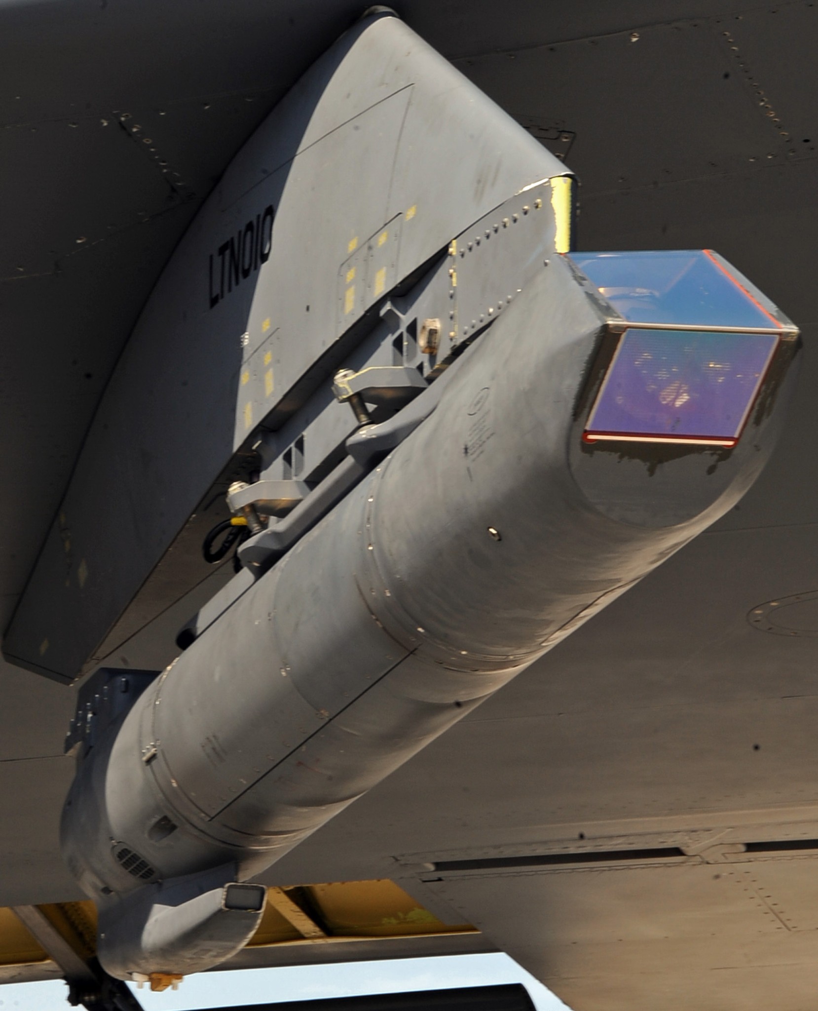 Naval Open Source INTelligence: B-52 gets new sniper pod