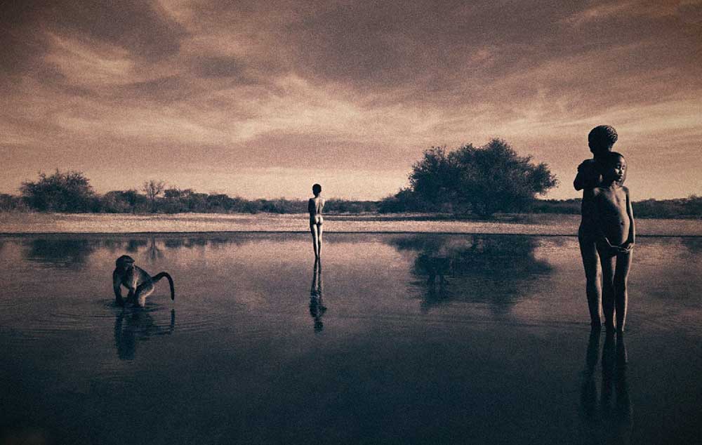 Simply 2 Fine: Gregory Colbert - ASHES & SNOW