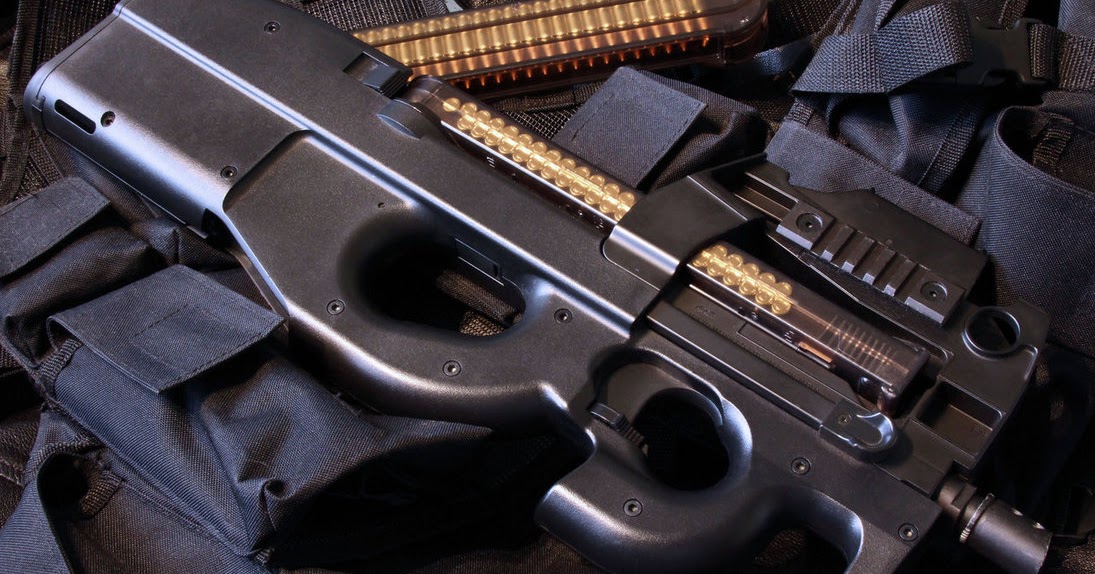 VEICULOS E ARMAMENTOS MILITARES: FN HERSTAL P-90