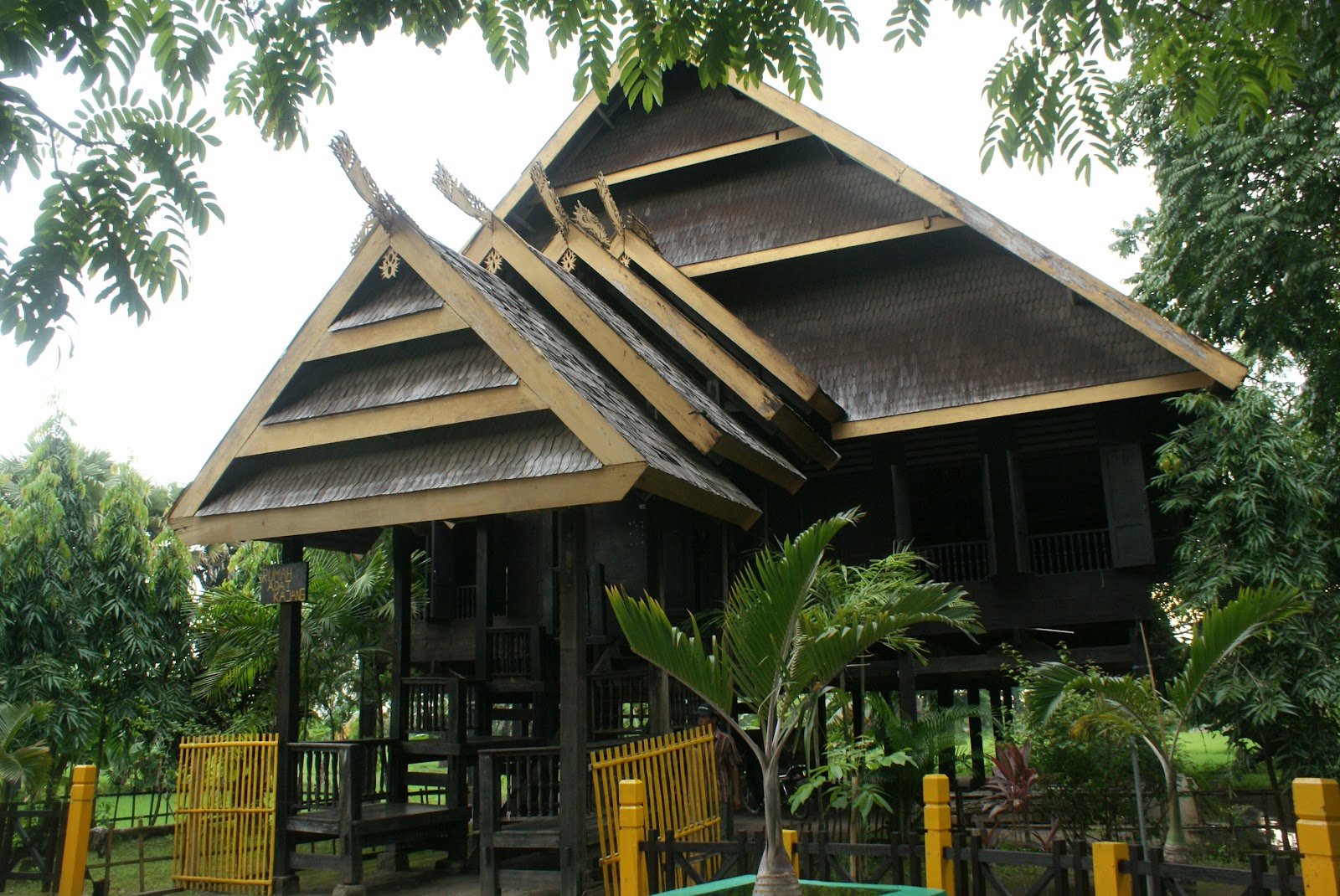 BENTENG SOMBA OPU, SITUS SEJARAH YANG DIABAIKAN