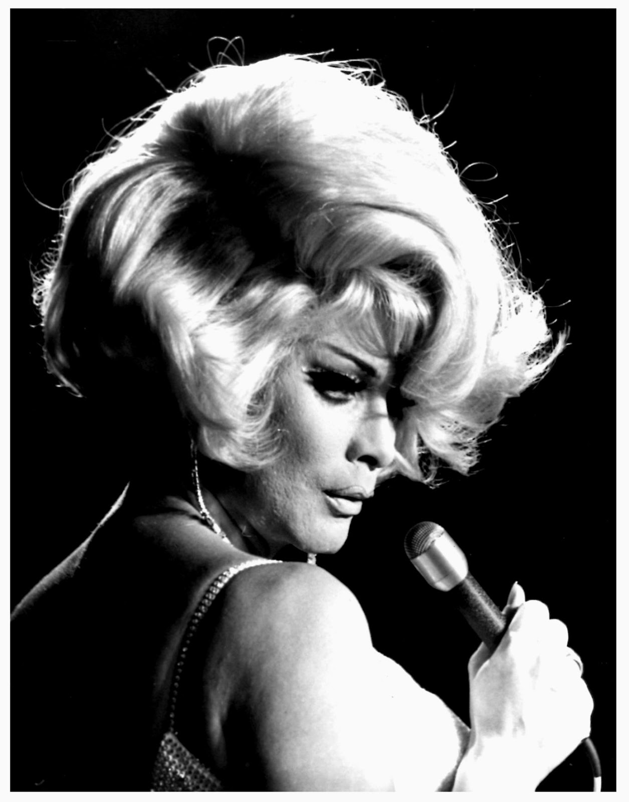 Lansure's Music Paraphernalia: RICKY RENÉE | Female Impersonator