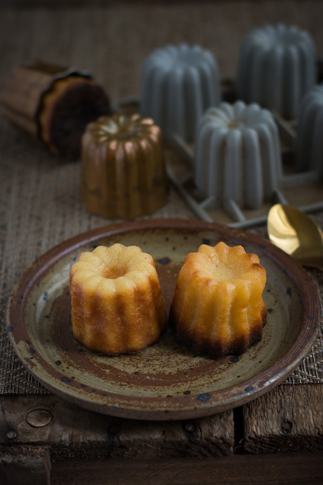 Chic, Chic, Chocolat: Cannelés bordelais