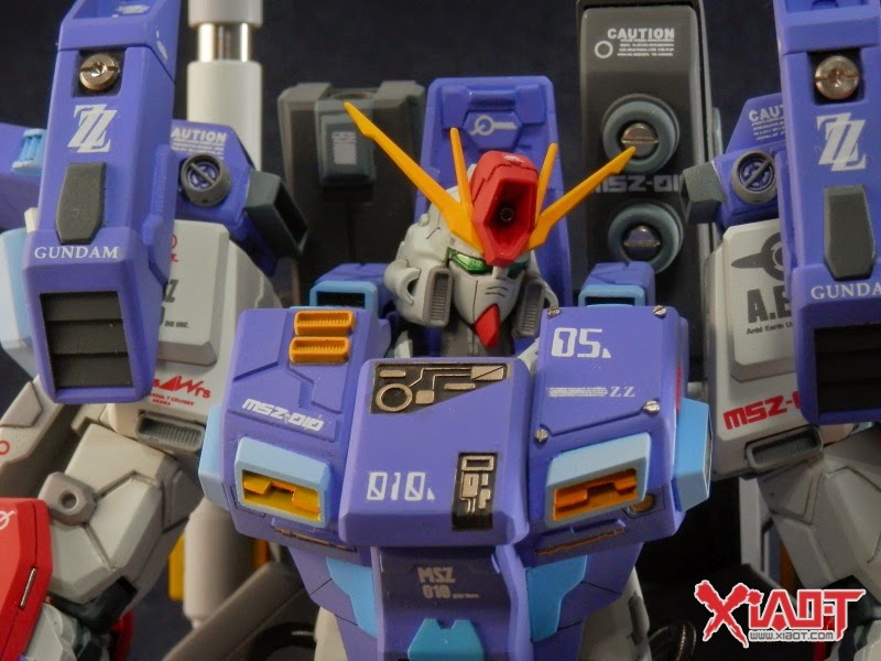 Gundam Family: MG 1/100 FA-010-A FAZZ Custom Build